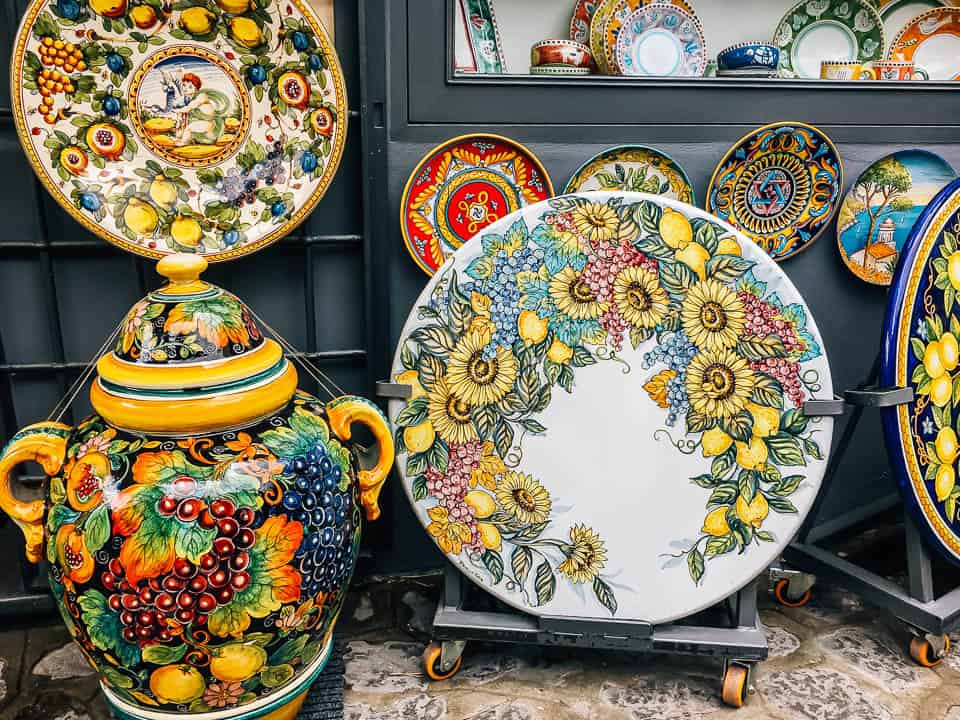 101 Essential Italy travel tips - culture, food, wine, money and more